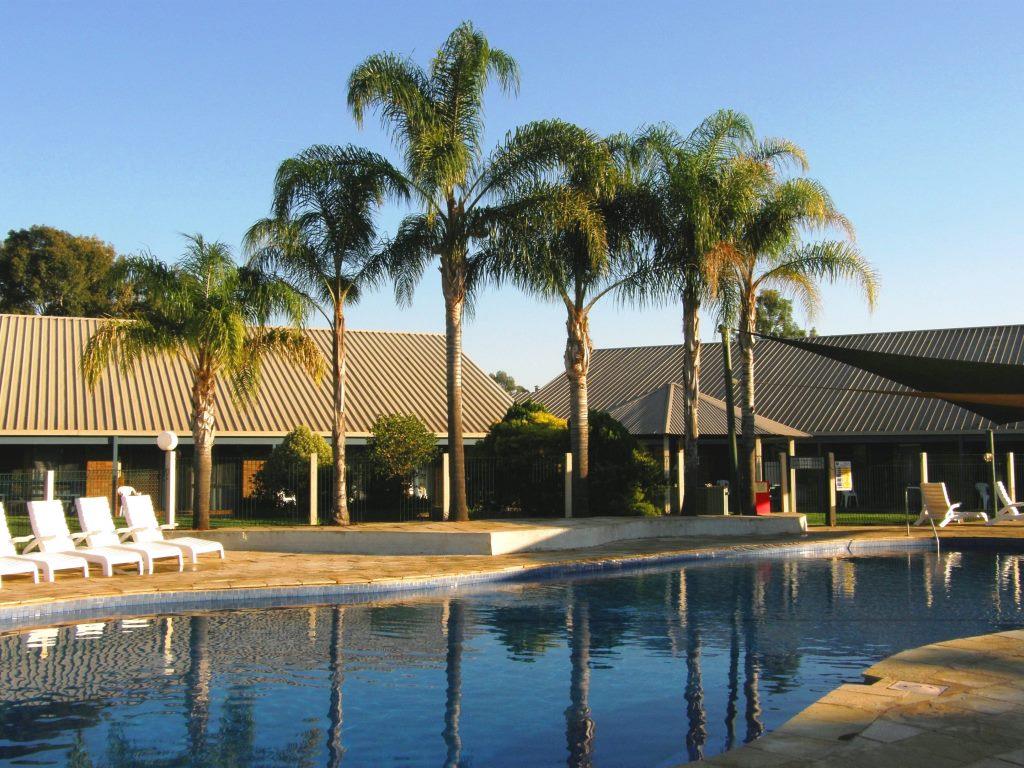 About Us - MURRAY VALLEY RESORT